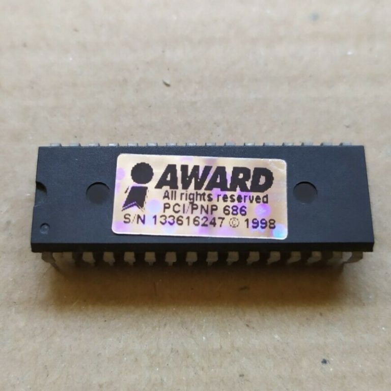 Award Bios DIP 32 pinos pci/pnp 686 - JocaEletronica
