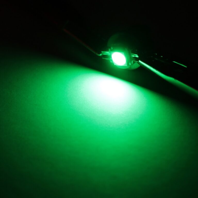 Lâmpada Led SMD B8.5d 12V de côr Verde - JocaEletronica